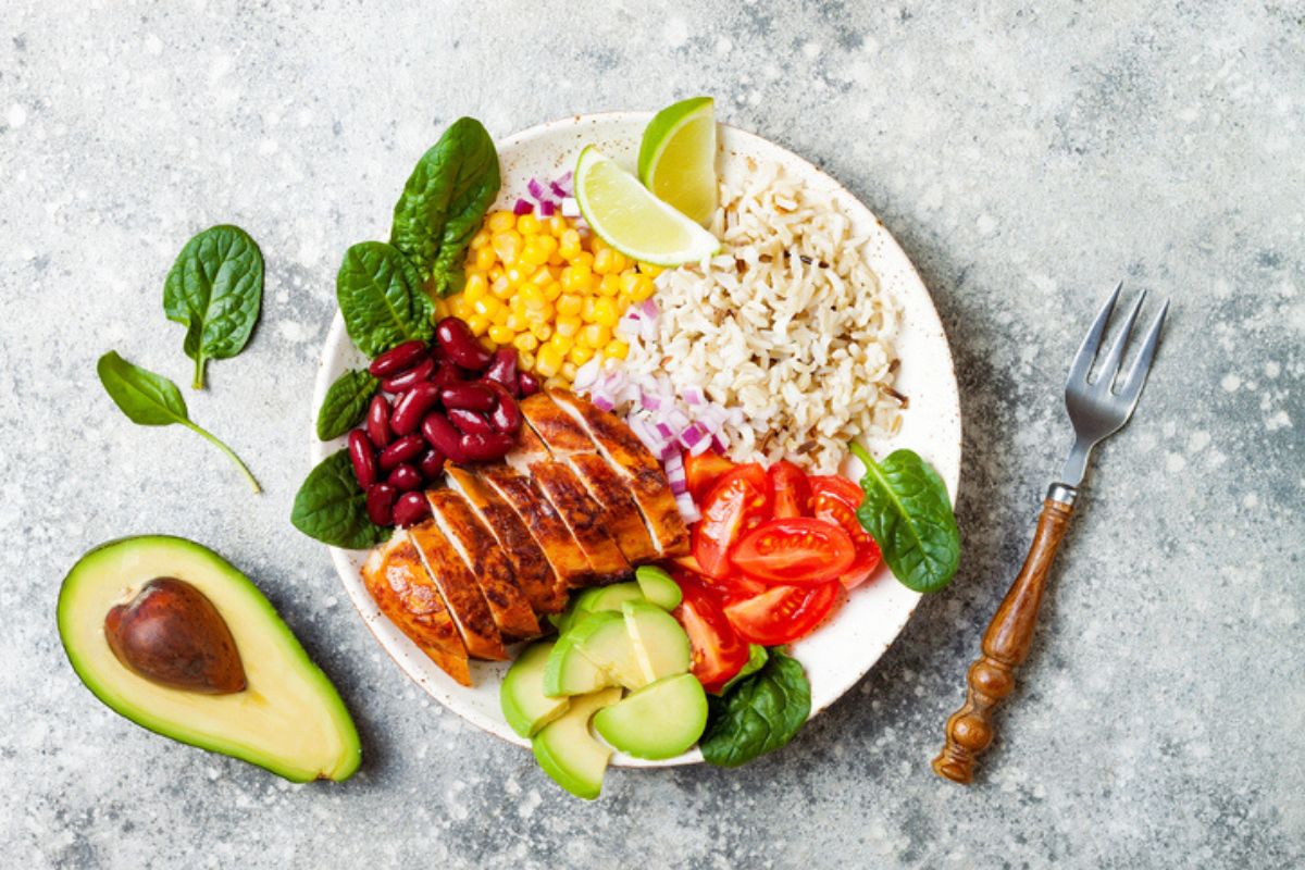 Alimentação balanceada: como montar um prato saudável e nutritivo ...
